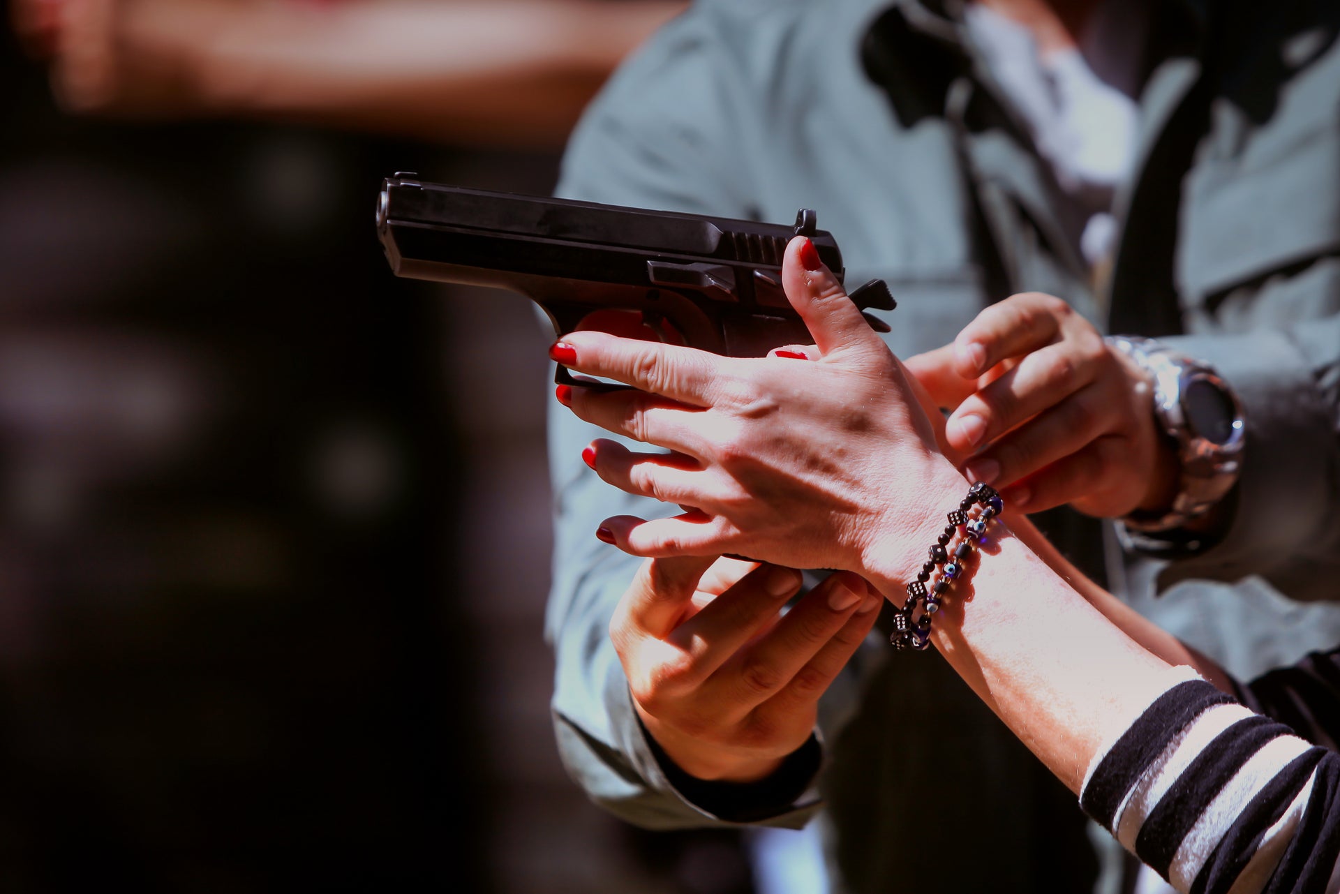 How to Properly Hold a Handgun - Mastering the Basics – Strikeman